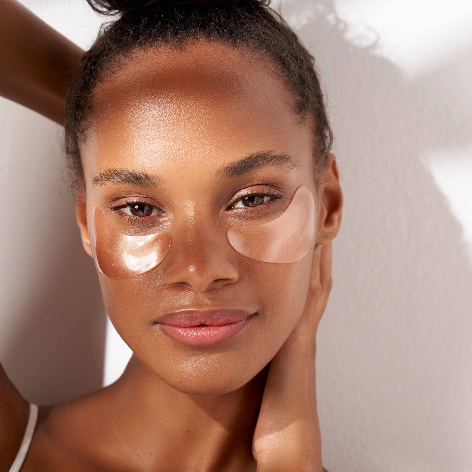 111SKIN Rose Gold Illuminating Eye Mask 8 x 6ml | SEPHORA UK