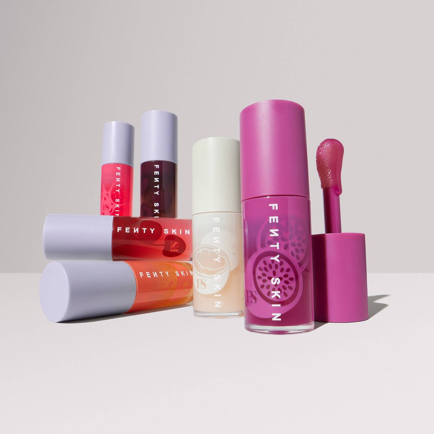 FENTY SKIN Fenty Treatz Hydrating Lip Oil with jojoba oil for dry lips ...